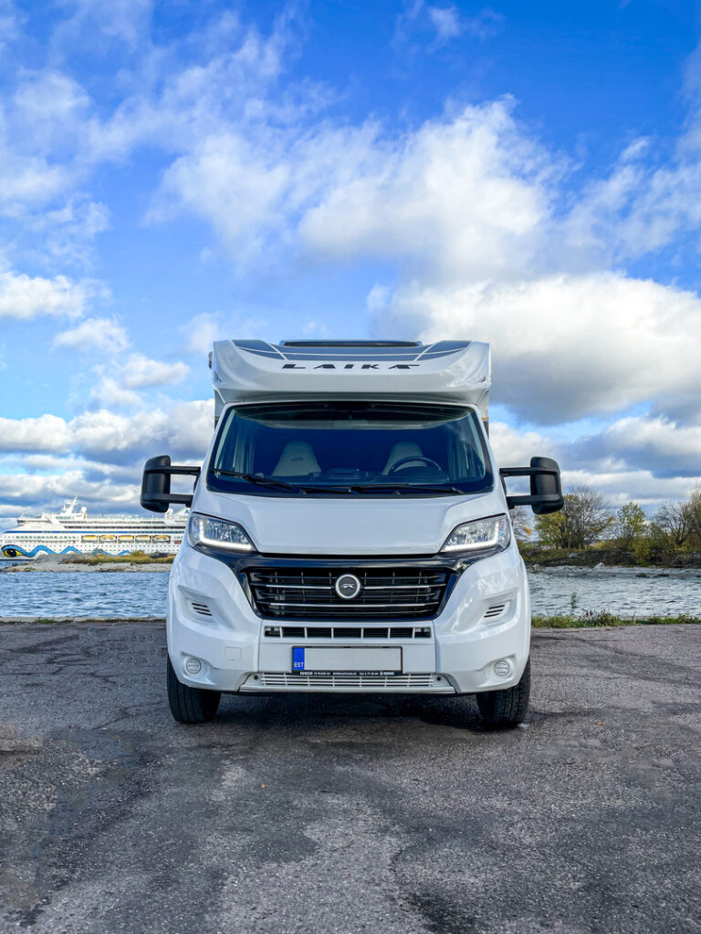 FIAT LAIKA KOSMO 509 EMBLEMA | Matkaauto rent | Online broneering