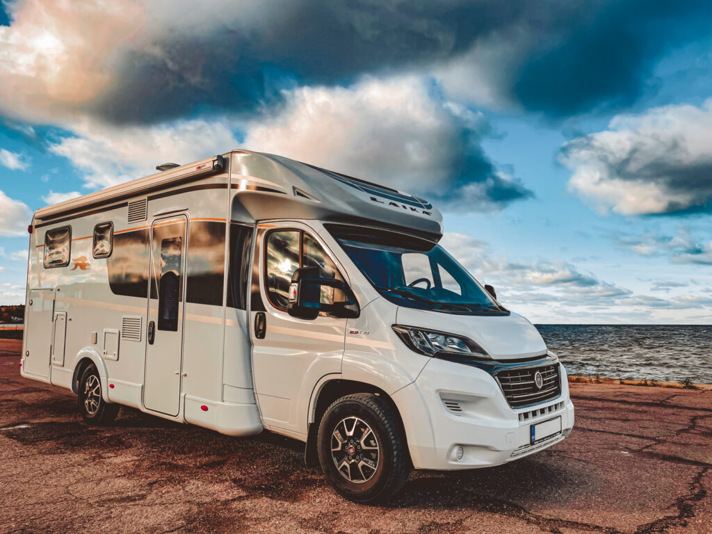 FIAT LAIKA KOSMO 509 EMBLEMA | Matkaauto rent | Online broneering